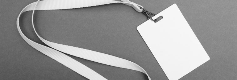 Comment choisir un fabricant de badges en ligne Comment choisir un fabricant de badges en ligne